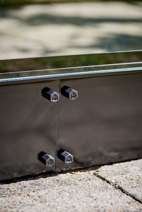 Halls Qube 812 sokkel sort | Køb Halls drivhuse hos jem & fix