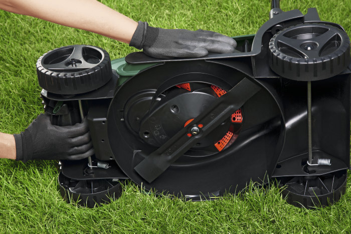 Bosch gressklipper EasyMower 18V-32-200 | Kjøp hos jem & fix